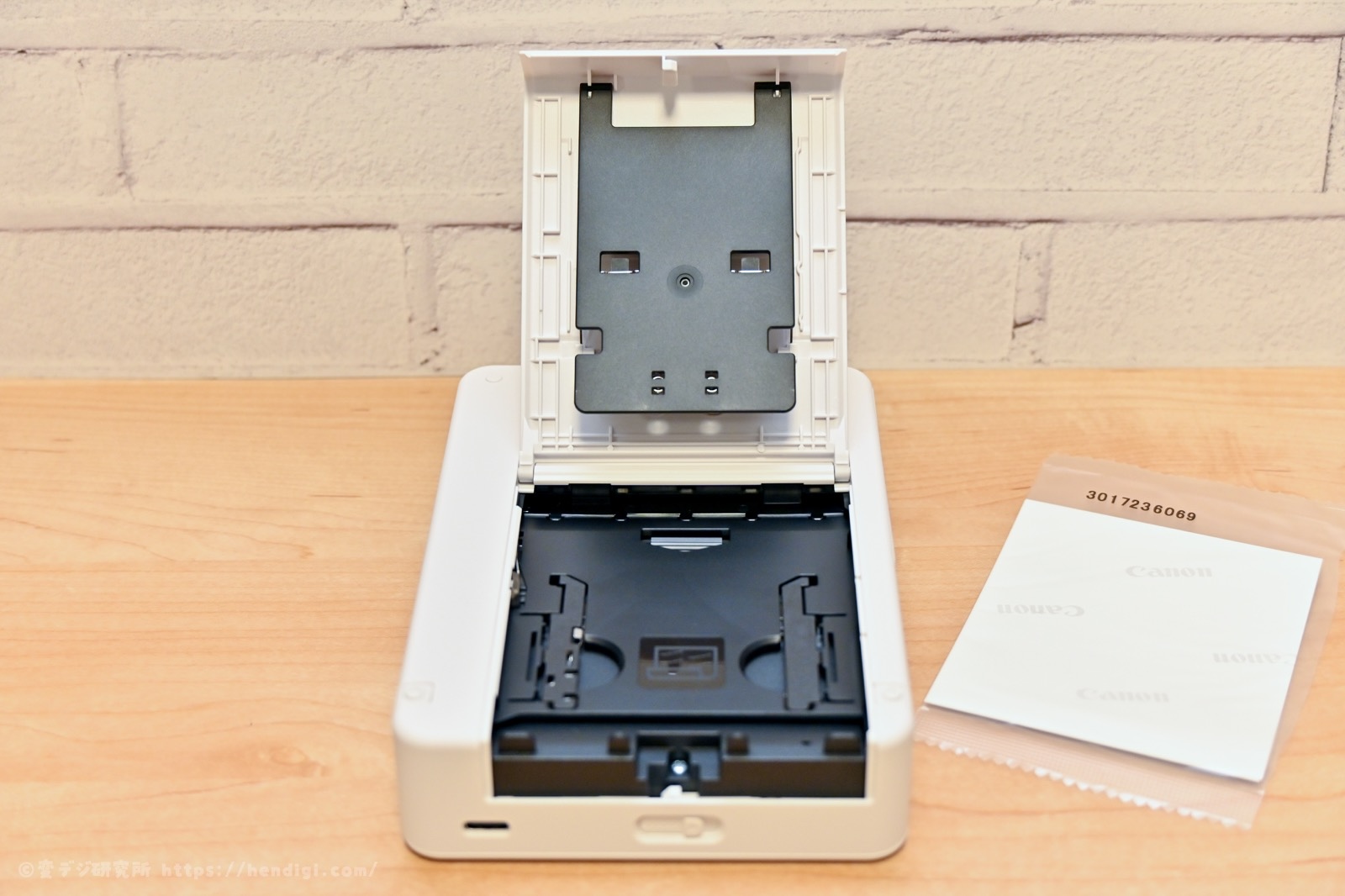 【レビュー】高画質シールフォトが楽しめるミニプリンター「SELPHY QX20」を使ってみた！